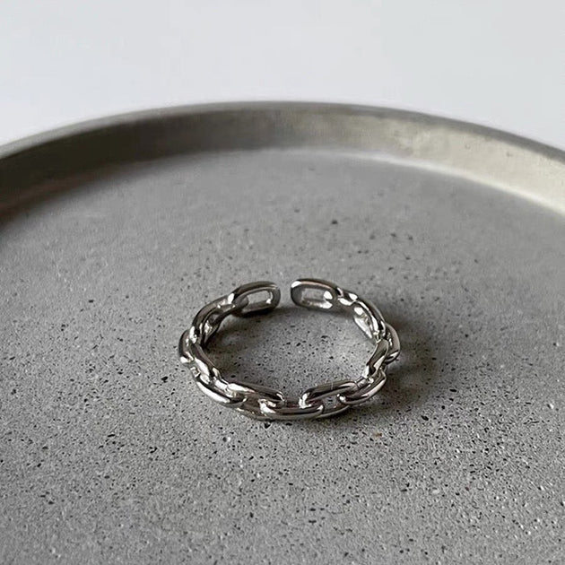 Sterling Silver Interlock Chain Ring | Jewellery – Moona Store